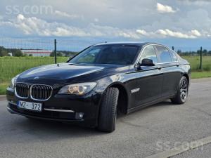 Черный БМВ 740 2011 в Рига, объемом двигателя 3.00 л и пробегом 130 тыс. км за 15900 €, фото 21 на AUTOMOTO.COM.LV