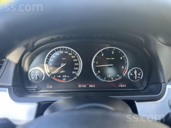 Black BMW 740 2011 in Rezekne, with an engine capacity of 3.00 L and mileage of 360 thousand km for 12000 €, photo 9 on AUTOMOTO.COM.LV