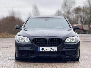Black BMW 740 2011 in Saldus, with an engine capacity of 3.00 L and mileage of 304 thousand km for 14000 €, photo  on AUTOMOTO.COM.LV