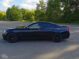 Melns BMW 740 2011 Viļņa, ar dzinēja tilpumu 3.00 L un nobraukumu 426 tūkst. km par 9900 €, foto 9 vietnē AUTOMOTO.COM.LV