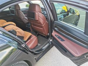 Melns BMW 740 2011 Viļņa, ar dzinēja tilpumu 3.00 L un nobraukumu 426 tūkst. km par 9900 €, foto 14 vietnē AUTOMOTO.COM.LV