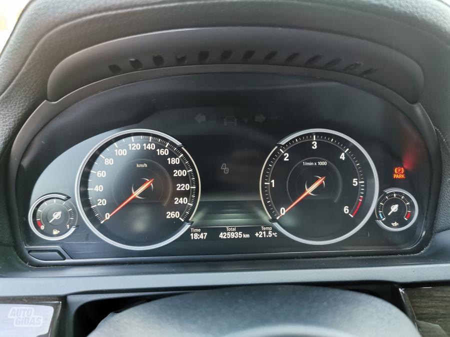 Melns BMW 740 2011 Viļņa, ar dzinēja tilpumu 3.00 L un nobraukumu 426 tūkst. km par 9900 €, foto 15 vietnē AUTOMOTO.COM.LV