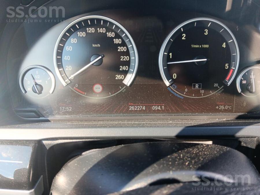 Melns BMW 740 2011 Ogre, ar dzinēja tilpumu 3.00 L un nobraukumu 262 tūkst. km par 12000 €, foto 15 vietnē AUTOMOTO.COM.LV