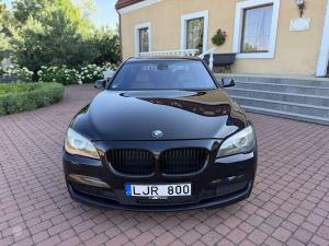 Black BMW 740 2011 in Kelme, with an engine capacity of 2.99 L and mileage of 352 thousand km for 11000 €, photo 5 on AUTOMOTO.COM.LV