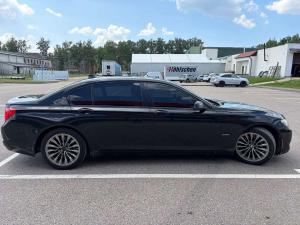 Melns BMW 740 2011 Prienai, ar dzinēja tilpumu 3.00 L un nobraukumu 274 tūkst. km par 5750 €, foto 5 vietnē AUTOMOTO.COM.LV