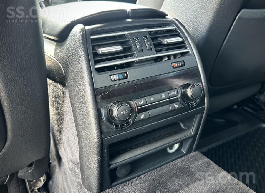 Melns BMW 740 2011 Rēzekne, ar dzinēja tilpumu 3.00 L un nobraukumu 361 tūkst. km par 9990 €, foto 20 vietnē AUTOMOTO.COM.LV
