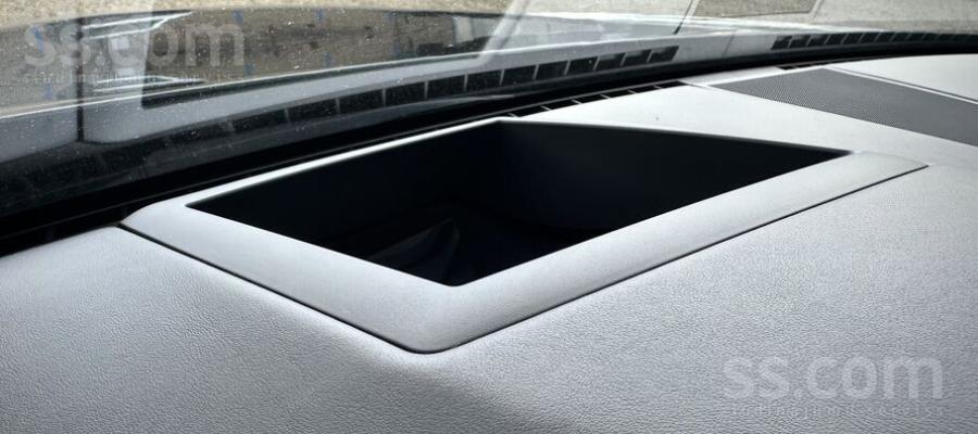 Melns BMW 740 2011 Rēzekne, ar dzinēja tilpumu 3.00 L un nobraukumu 361 tūkst. km par 9990 €, foto 21 vietnē AUTOMOTO.COM.LV