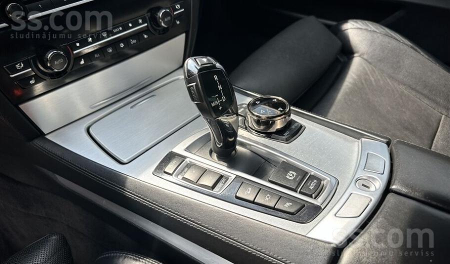 Melns BMW 740 2011 Rēzekne, ar dzinēja tilpumu 3.00 L un nobraukumu 361 tūkst. km par 9990 €, foto 26 vietnē AUTOMOTO.COM.LV