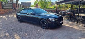 Melns BMW 740 2011 Telšiai, ar dzinēja tilpumu 2.99 L un nobraukumu 226 tūkst. km par 10490 €, foto 3 vietnē AUTOMOTO.COM.LV