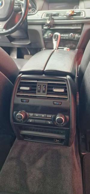 Melns BMW 740 2011 Telšiai, ar dzinēja tilpumu 2.99 L un nobraukumu 226 tūkst. km par 10490 €, foto 20 vietnē AUTOMOTO.COM.LV