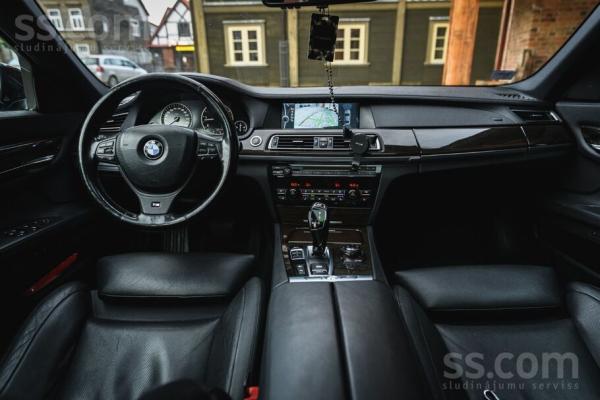 Melns BMW 740 2011 Jelgava, ar dzinēja tilpumu 3.00 L un nobraukumu 460 tūkst. km par 7800 €, foto 10 vietnē AUTOMOTO.COM.LV
