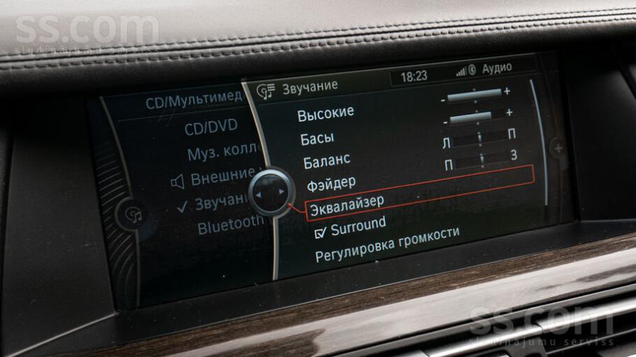 Black BMW 740 2011 in Daugavpils, with an engine capacity of 3.00 L and mileage of 250 thousand km for 12200 €, photo 12 on AUTOMOTO.COM.LV