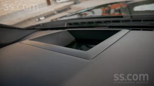 Black BMW 740 2011 in Daugavpils, with an engine capacity of 3.00 L and mileage of 250 thousand km for 12200 €, photo 13 on AUTOMOTO.COM.LV