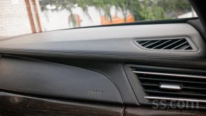 Black BMW 740 2011 in Daugavpils, with an engine capacity of 3.00 L and mileage of 250 thousand km for 12200 €, photo 21 on AUTOMOTO.COM.LV