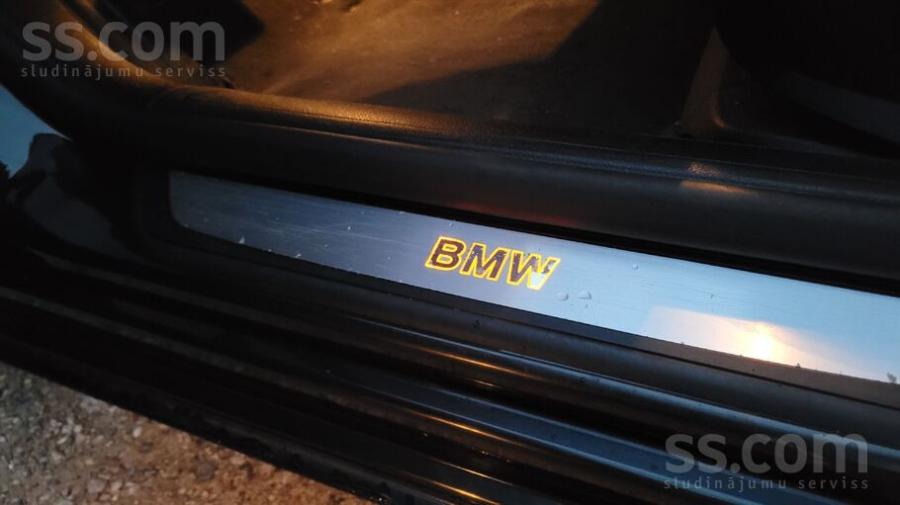 Black BMW 740 2011 in Daugavpils, with an engine capacity of 3.00 L and mileage of 250 thousand km for 12200 €, photo 29 on AUTOMOTO.COM.LV
