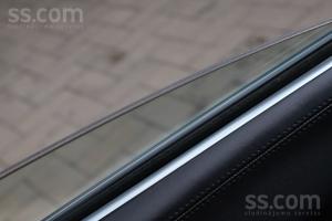 Black BMW 740 2011 in Tukums, with an engine capacity of 3.00 L and mileage of 0 thousand km for 7500 €, photo 14 on AUTOMOTO.COM.LV