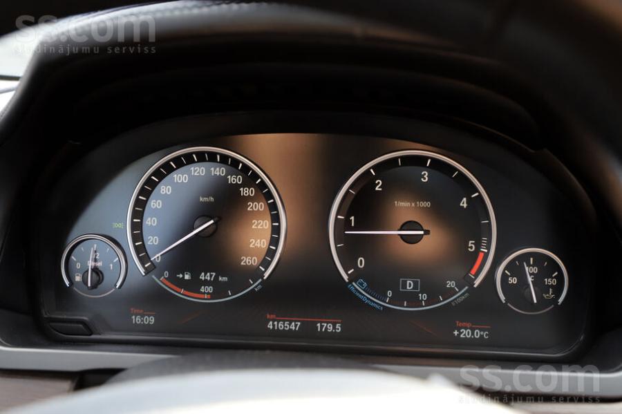Black BMW 740 2011 in Tukums, with an engine capacity of 3.00 L and mileage of 0 thousand km for 7500 €, photo 21 on AUTOMOTO.COM.LV