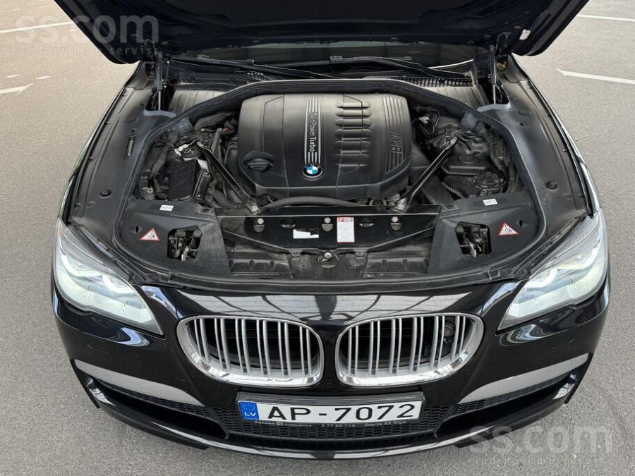 Melns BMW 740 2011 Rīga, ar dzinēja tilpumu 3.00 L un nobraukumu 281 tūkst. km par 14000 €, foto 26 vietnē AUTOMOTO.COM.LV