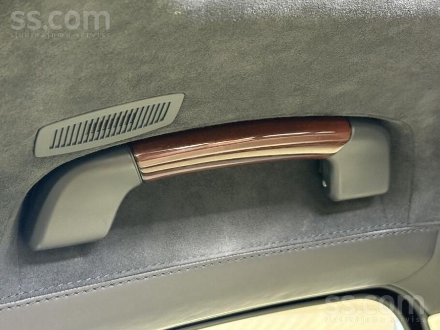 Melns BMW 740 2011 Rīga, ar dzinēja tilpumu 3.00 L un nobraukumu 281 tūkst. km par 14000 €, foto 22 vietnē AUTOMOTO.COM.LV