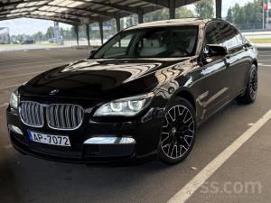 Melns BMW 740 2011 Rīga, ar dzinēja tilpumu 3.00 L un nobraukumu 281 tūkst. km par 14000 €, foto 28 vietnē AUTOMOTO.COM.LV