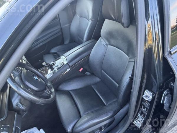 Melns BMW 740 2011 Alūksne, ar dzinēja tilpumu 3.00 L un nobraukumu 269 tūkst. km par 10500 €, foto 9 vietnē AUTOMOTO.COM.LV