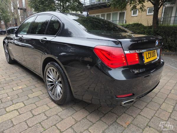 Black BMW 740 2011 in Kaunas, with an engine capacity of 3.00 L and mileage of 308 thousand km for 5690 €, photo 5 on AUTOMOTO.COM.LV
