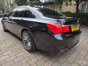 Melns BMW 740 2011 Kauņa, ar dzinēja tilpumu 3.00 L un nobraukumu 308 tūkst. km par 5690 €, foto 5 vietnē AUTOMOTO.COM.LV