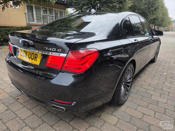 Black BMW 740 2011 in Kaunas, with an engine capacity of 3.00 L and mileage of 308 thousand km for 5690 €, photo 7 on AUTOMOTO.COM.LV