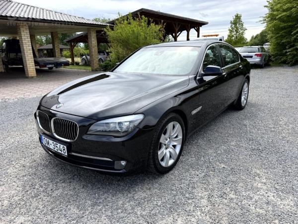 Melns BMW 740 2012 Saldus, ar dzinēja tilpumu 3.00 L un nobraukumu 262 tūkst. km par 11950 €, foto 1 vietnē AUTOMOTO.COM.LV