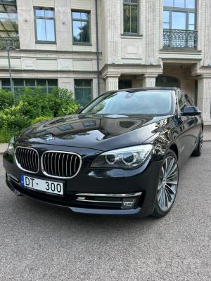 Black BMW 740 2012 in Jurmala, with an engine capacity of 3.00 L and mileage of 188 thousand km for 14300 €, photo  on AUTOMOTO.COM.LV
