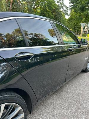 Black BMW 740 2012 in Jurmala, with an engine capacity of 3.00 L and mileage of 188 thousand km for 14300 €, photo 12 on AUTOMOTO.COM.LV