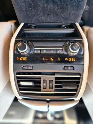 Black BMW 740 2012 in Klaipeda, with an engine capacity of 2.98 L and mileage of 250 thousand km for 7999 €, photo 21 on AUTOMOTO.COM.LV