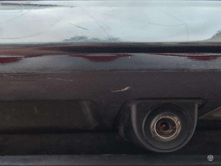 Melns BMW 740 2012 Viļņa, ar dzinēja tilpumu 3.00 L un nobraukumu 302 tūkst. km par 8800 €, foto 12 vietnē AUTOMOTO.COM.LV