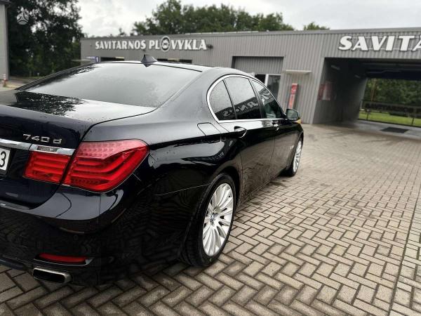Melns BMW 740 2012 Vilkaviškis, ar dzinēja tilpumu 2.99 L un nobraukumu 273 tūkst. km par 13998 €, foto 5 vietnē AUTOMOTO.COM.LV