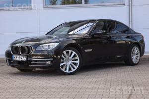 Melns BMW 740 2012 Rīga, ar dzinēja tilpumu 3.00 L un nobraukumu 262 tūkst. km par 12995 €, foto  vietnē AUTOMOTO.COM.LV