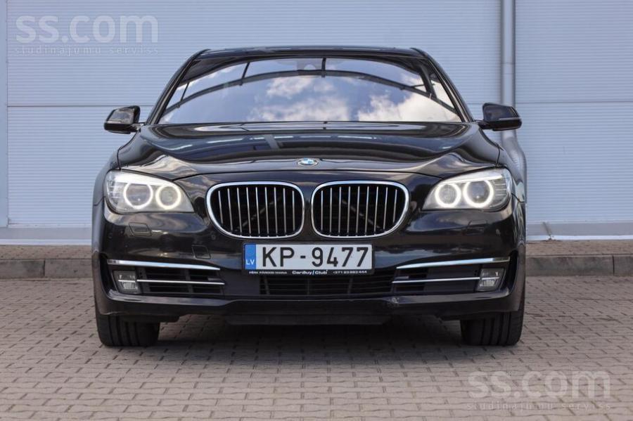 Melns BMW 740 2012 Rīga, ar dzinēja tilpumu 3.00 L un nobraukumu 262 tūkst. km par 12995 €, foto 3 vietnē AUTOMOTO.COM.LV