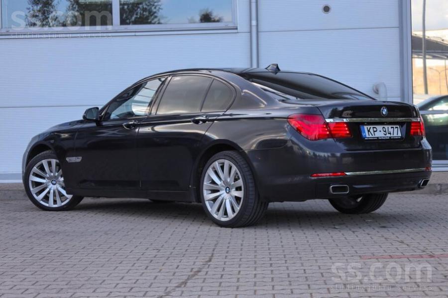 Melns BMW 740 2012 Rīga, ar dzinēja tilpumu 3.00 L un nobraukumu 262 tūkst. km par 12995 €, foto 5 vietnē AUTOMOTO.COM.LV