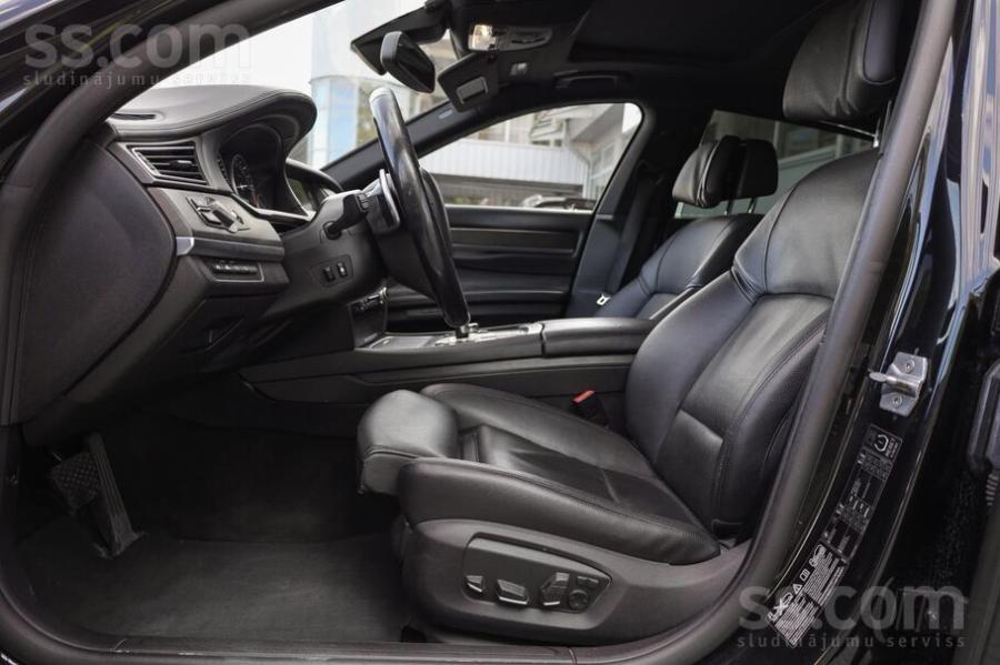 Melns BMW 740 2012 Rīga, ar dzinēja tilpumu 3.00 L un nobraukumu 262 tūkst. km par 12995 €, foto 9 vietnē AUTOMOTO.COM.LV