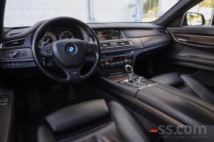 Melns BMW 740 2012 Rīga, ar dzinēja tilpumu 3.00 L un nobraukumu 262 tūkst. km par 12995 €, foto 12 vietnē AUTOMOTO.COM.LV