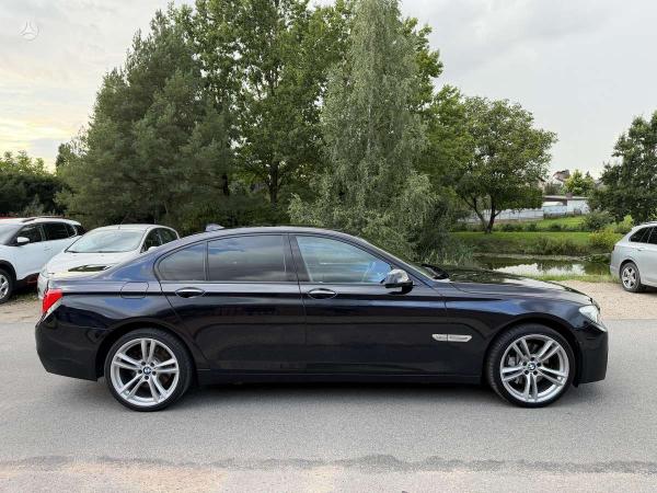 Melns BMW 740 2012 Kauņa, ar dzinēja tilpumu 2.99 L un nobraukumu 265 tūkst. km par 11950 €, foto 7 vietnē AUTOMOTO.COM.LV