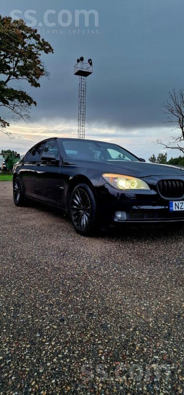 Melns BMW 740 2012 Rīga, ar dzinēja tilpumu 3.00 L un nobraukumu 270 tūkst. km par 12495 €, foto 11 vietnē AUTOMOTO.COM.LV