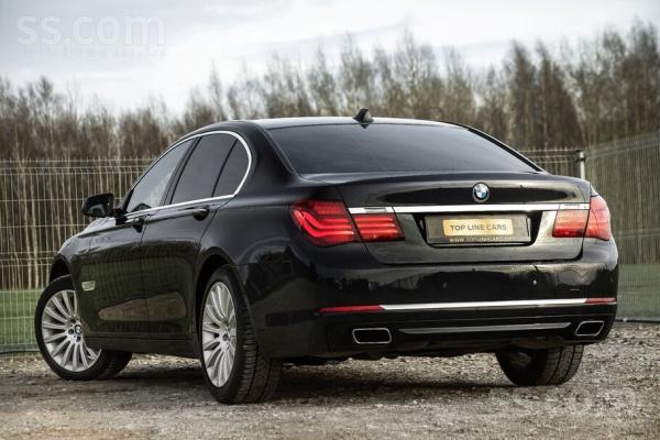 Black BMW 740 2013 in Tukums, with an engine capacity of 3.00 L and mileage of 0 thousand km for 13999 €, photo 5 on AUTOMOTO.COM.LV