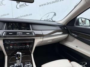 Melns BMW 740 2013 Klaipėda, ar dzinēja tilpumu 2.99 L un nobraukumu 279 tūkst. km par 8900 €, foto 6 vietnē AUTOMOTO.COM.LV