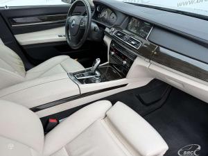 Melns BMW 740 2013 Klaipėda, ar dzinēja tilpumu 2.99 L un nobraukumu 279 tūkst. km par 8900 €, foto 9 vietnē AUTOMOTO.COM.LV