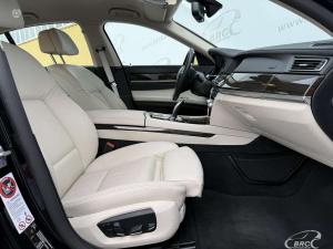Melns BMW 740 2013 Klaipėda, ar dzinēja tilpumu 2.99 L un nobraukumu 279 tūkst. km par 8900 €, foto 10 vietnē AUTOMOTO.COM.LV