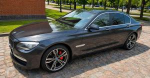 Melns BMW 740 2013 Klaipėda, ar dzinēja tilpumu 2.99 L un nobraukumu 200 tūkst. km par 12500 €, foto 4 vietnē AUTOMOTO.COM.LV