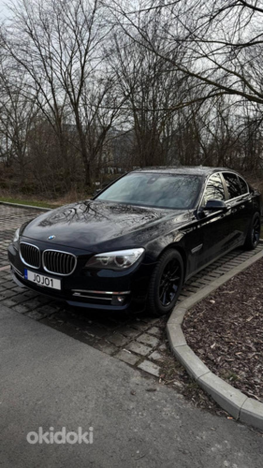 Black BMW 740 2013 in Tallinn, with an engine capacity of 3.00 L and mileage of 188 thousand km for 14000 €, photo 4 on AUTOMOTO.COM.LV