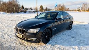 Black BMW 740 2013 in Tallinn, with an engine capacity of 3.00 L and mileage of 188 thousand km for 14000 €, photo 6 on AUTOMOTO.COM.LV