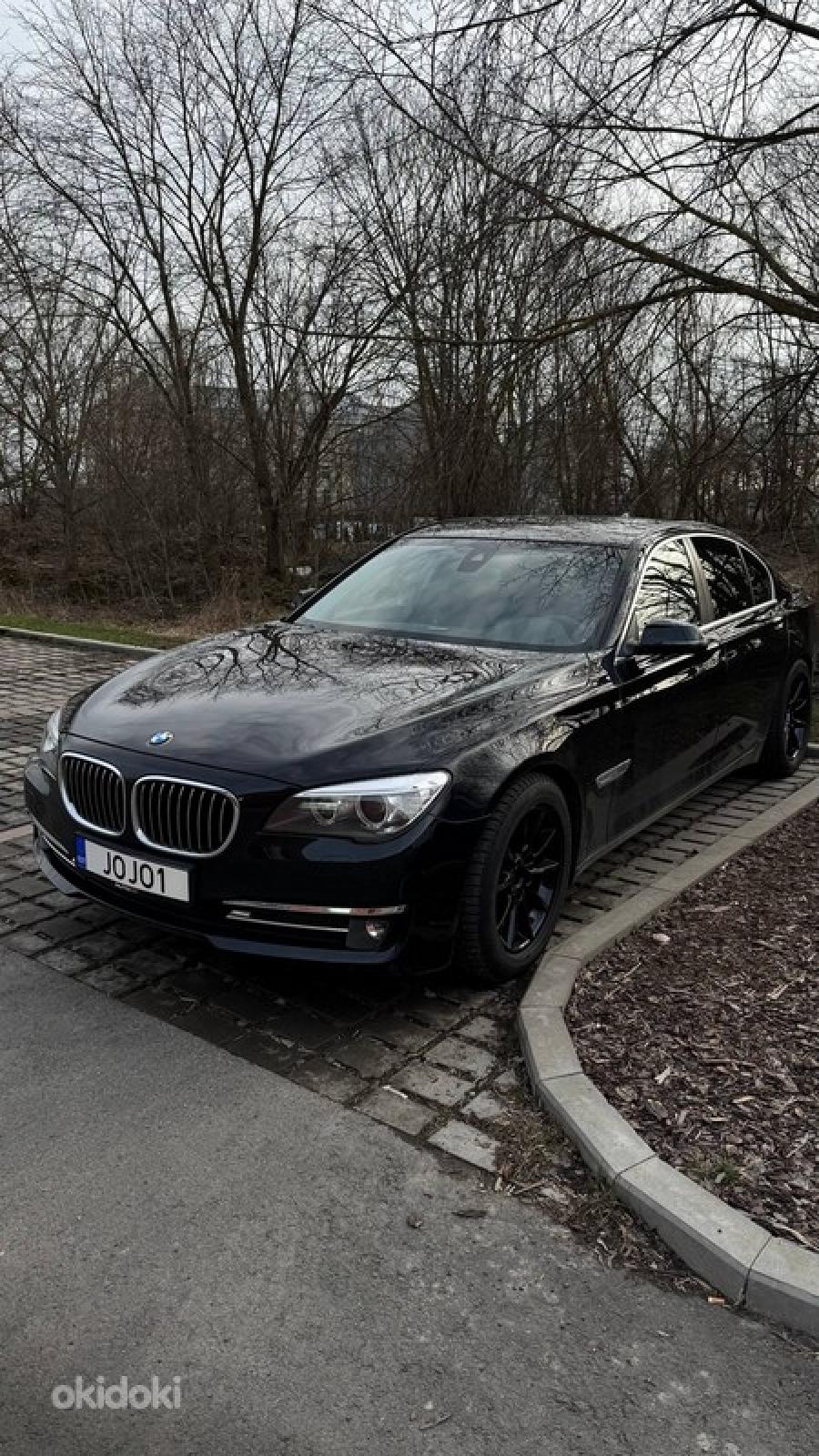 Black BMW 740 2013 in Tallinn, with an engine capacity of 3.00 L and mileage of 188 thousand km for 14000 €, photo 17 on AUTOMOTO.COM.LV