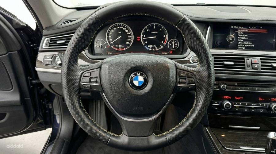 Black BMW 740 2013 in Tallinn, with an engine capacity of 3.00 L and mileage of 188 thousand km for 14000 €, photo 26 on AUTOMOTO.COM.LV